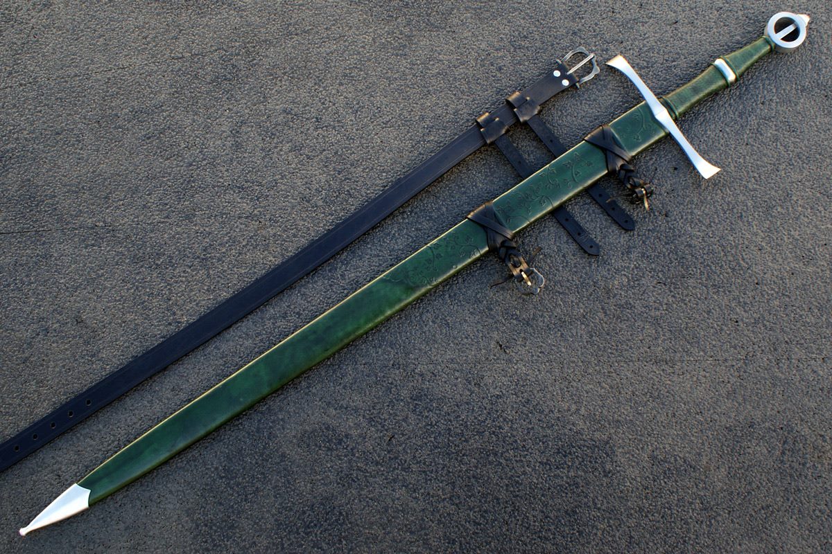 VA-107-Craftsman Series - The Irish Ring Medieval Long Sword – Valiant ...