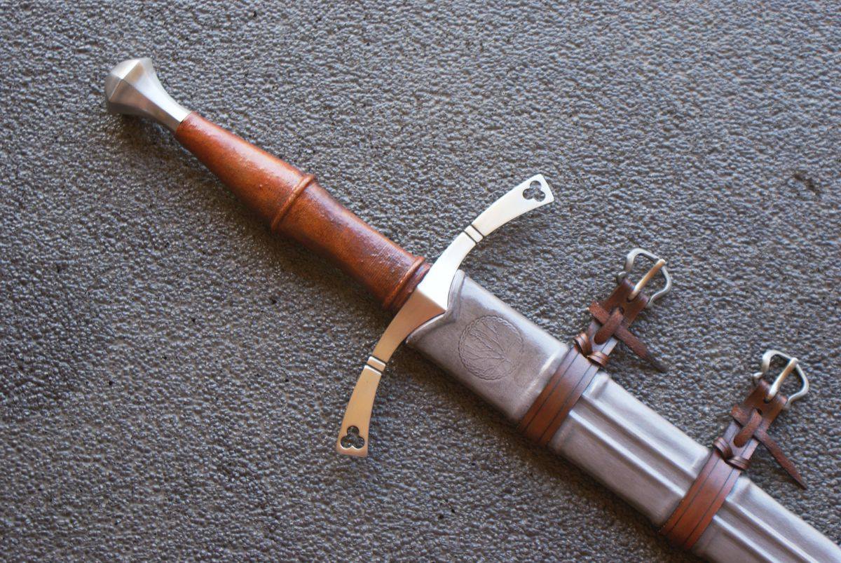 VA-407-Craftsman Series - The Malatesta Medieval Long Sword – Valiant ...
